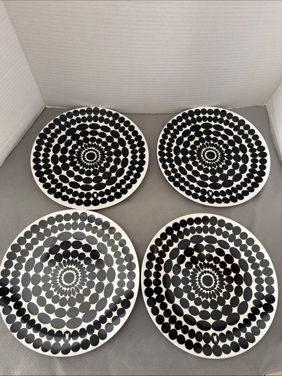 French Bull | Dining | French Bull Set Of 4 Melamine Black White Round ...